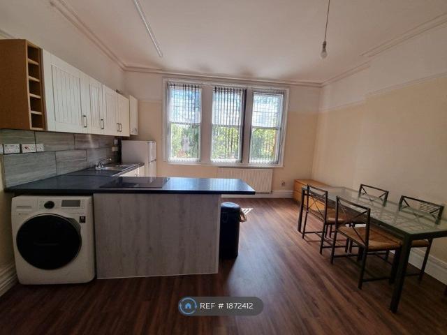 Mansfield Road, Nottinghamshire NG5, 1 bed flat to rent, £700 pcm | PrimeLocation