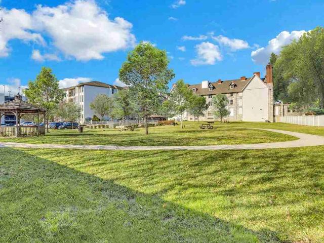 Mansion at Bala 2 Bedroom Apartment for Rent at 4700 City Ave, Philadelphia, PA 19131 Wynnefield