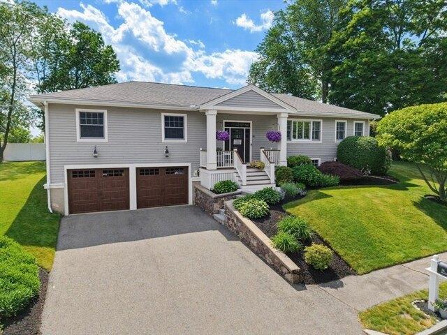 Mansion Rd, Wakefield, Home For Sale
