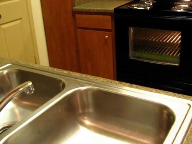 Mansions at Turkey Creek 3 Bedroom Apartment for Rent at 20919 Birnam Wood Blvd, Houston, TX 77338 George Bush Intercontinental Airport