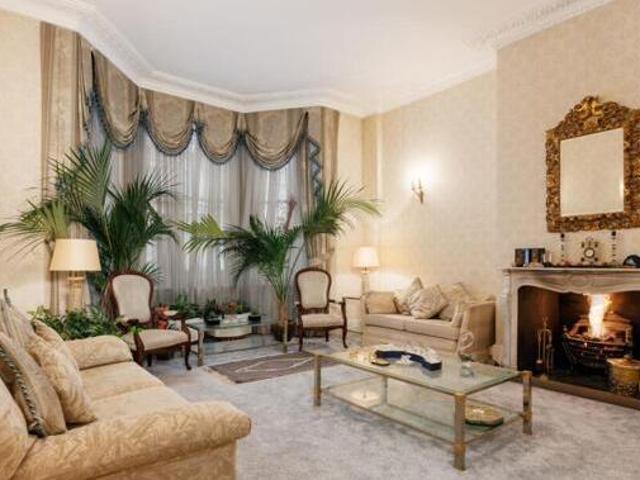 Manson Place, London, 4 Bedroom Apartment