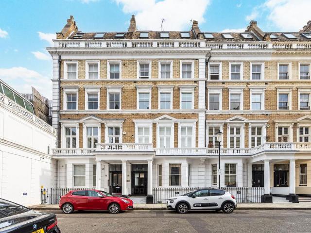Manson Place, South Kensington. 2 bed flat to rent £6,933 pcm £1,600 pw