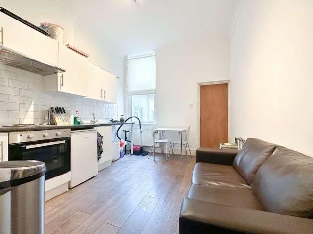 Manstone Road, Cricklewood, NW2