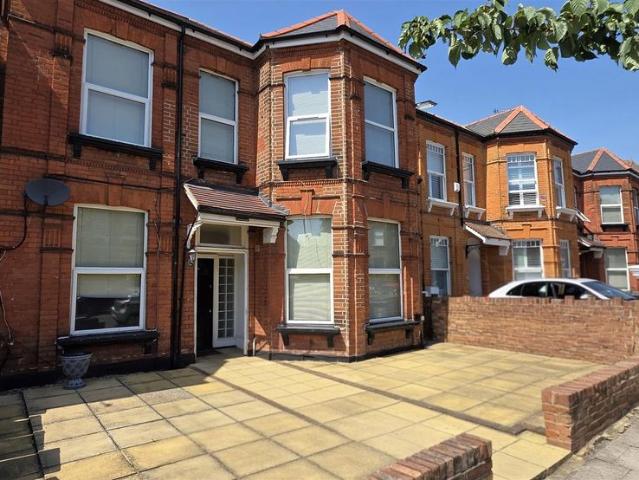 Manstone Road, Cricklewood NW2, 1 bed flat to rent, £1,580 pcm | PrimeLocation