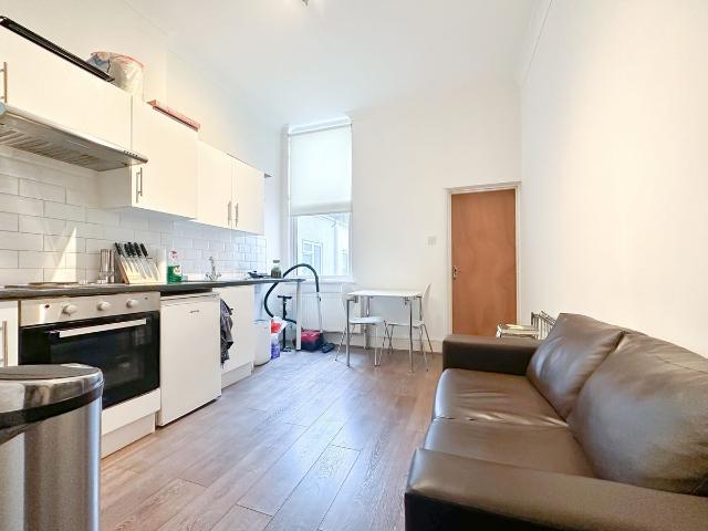 Manstone Road, Cricklewood NW2, 1 bed flat to rent, £1,582 pcm | PrimeLocation