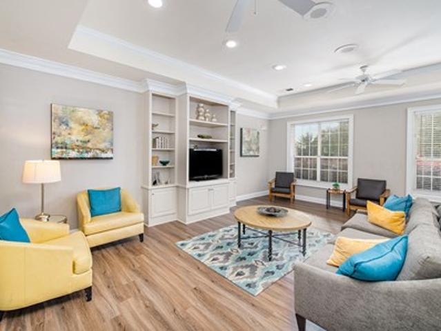 MAA Dunwoody Traditional 1x1 755 SF
