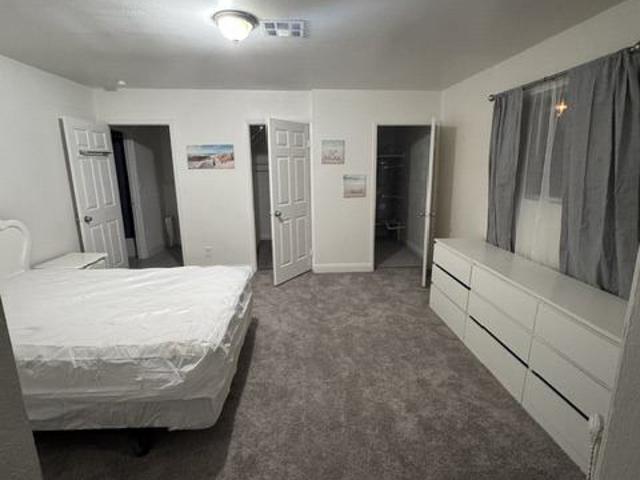 Maasters Bedroom for rent