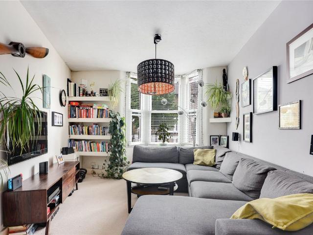 Mabley Street, Hackney, London E9, 2 bed flat to rent, £2,600 pcm | PrimeLocation