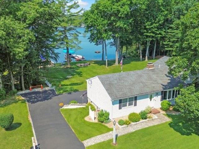 Macarthur Dr, Millbury, Home For Sale