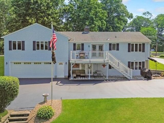 Macarthur Dr, Millbury, Home For Sale