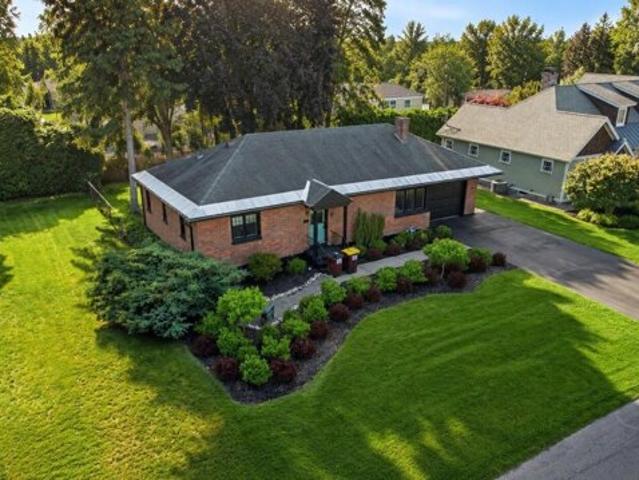 Macarthur Dr, Saratoga Springs, Home For Sale