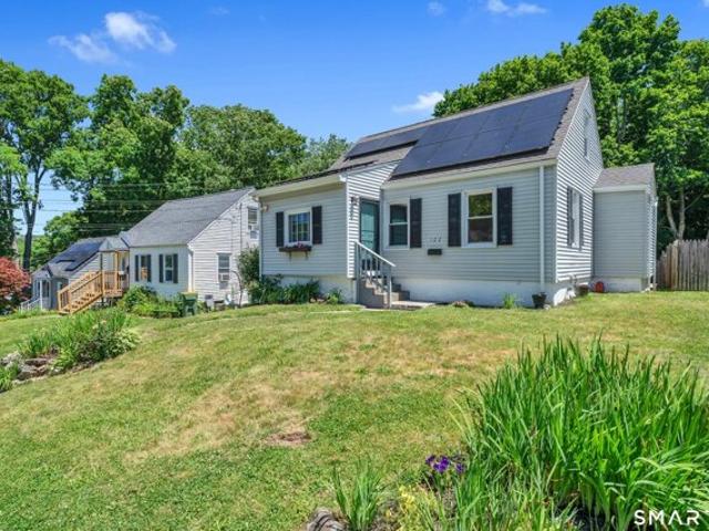 Macarthur Dr, Waterbury, Home For Sale