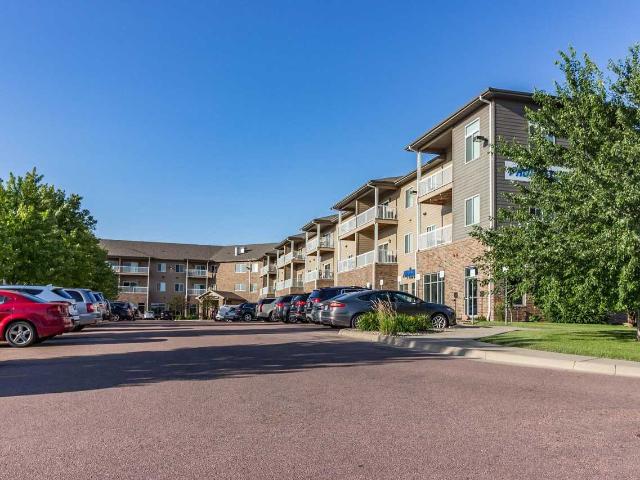 MacArthur Square Apartments 2 Bedroom Apartment for Rent at 5000 S Mac Arthur Ln, Sioux Falls, SD 57108