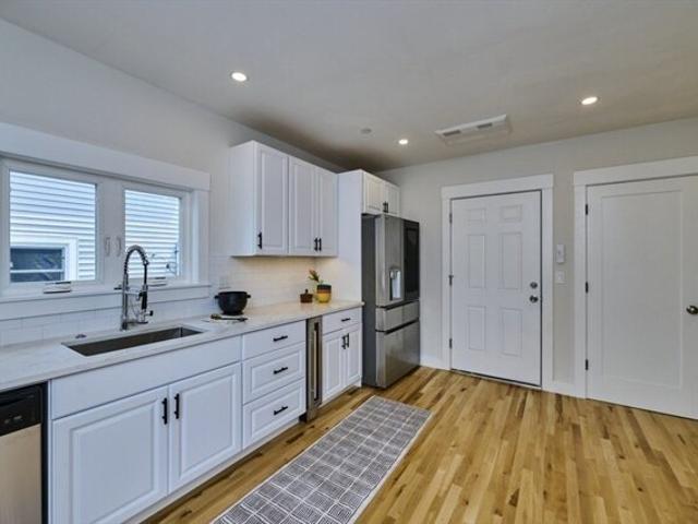 Macarthur St Unit,somerville, Condo For Sale
