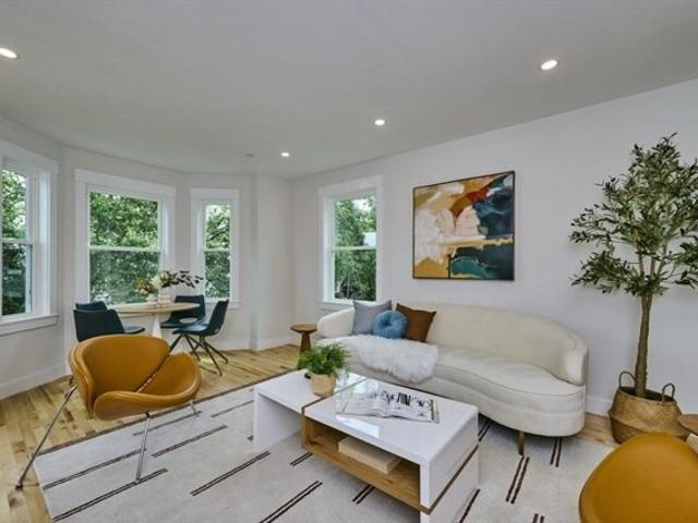 Macarthur St Unit,somerville, Condo For Sale