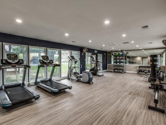 Macarthur Place 3 Bedroom Apartment for Rent at 2346 N Macarthur Blvd, Irving, TX 75062 Nichols Park