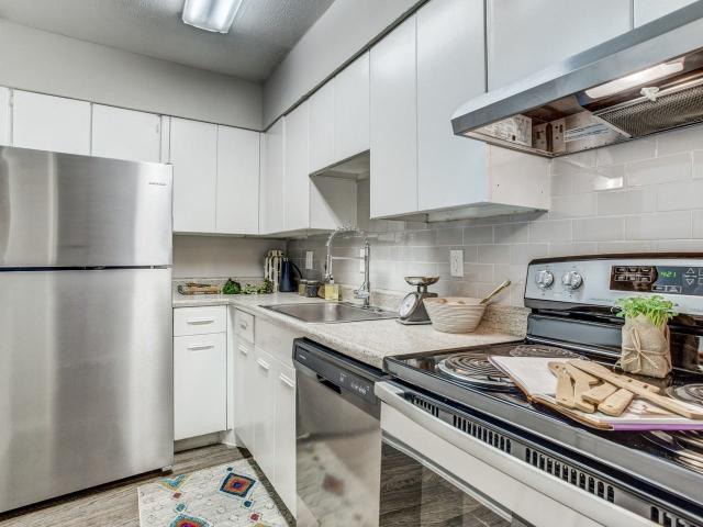 Macarthur Place 2 Bedroom Apartment for Rent at 2346 N Macarthur Blvd, Irving, TX 75062 Nichols Park