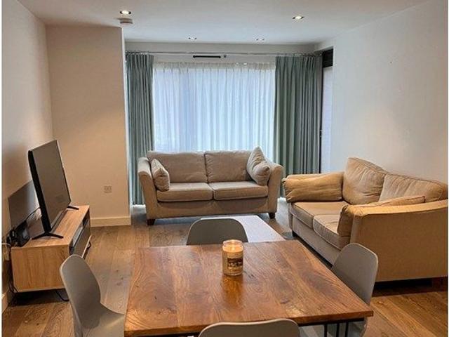 Macaulay Road, London SW4, 2 bed flat to rent, £3,150 pcm | PrimeLocation