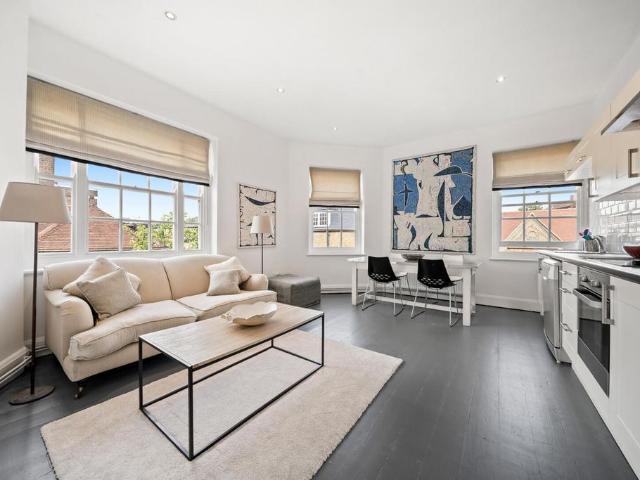 Macbeth Street, London 2 bed apartment to rent £4,500 pcm £1,038 pw