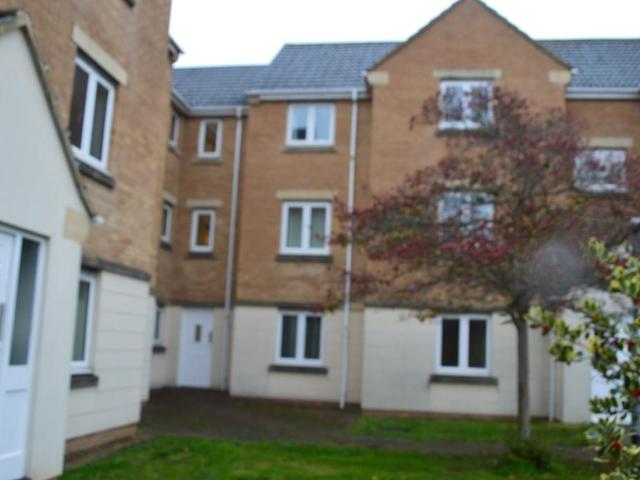 Macfarlane Chase, Weston super Mare BS23 2 bed apartment to rent £1,000 pcm £231 pw