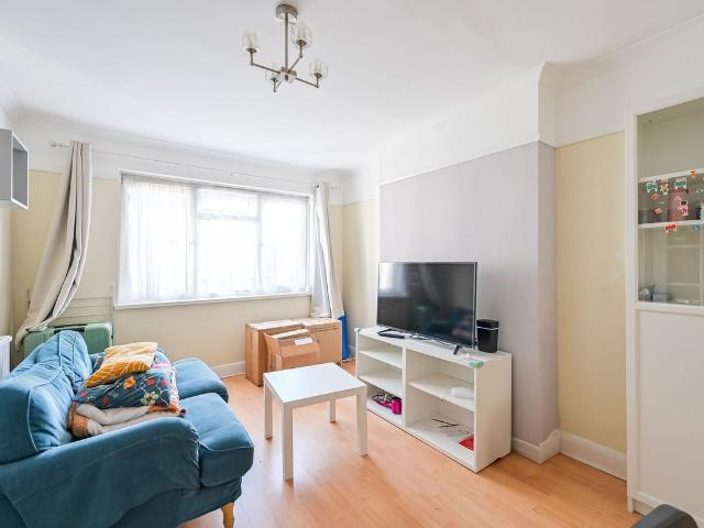Macgregor Road, Royal Docks, London E16, 2 bed flat to rent, £2,070 pcm | PrimeLocation