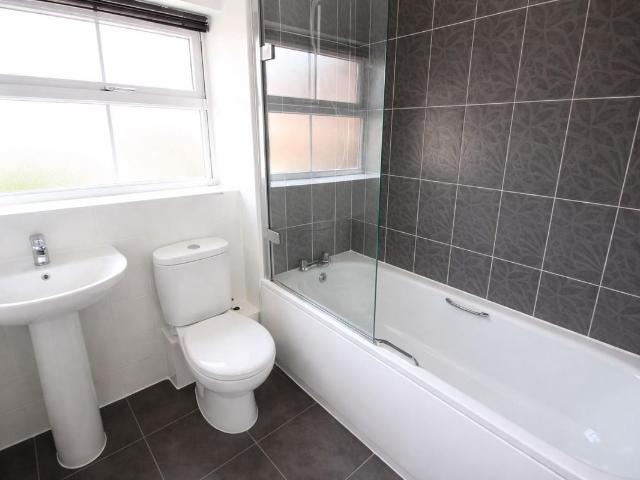 Macintyre Place, Church Crookham GU52, 3 bed detached house to rent, £2,100 pcm | PrimeLocation