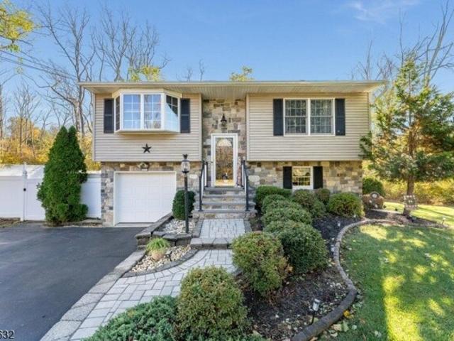 Mackenzie Rd, Hampton, Home For Sale
