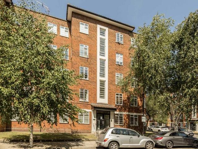 Mackennal Street, London NW8 3 bed flat to rent £3,850 pcm £888 pw