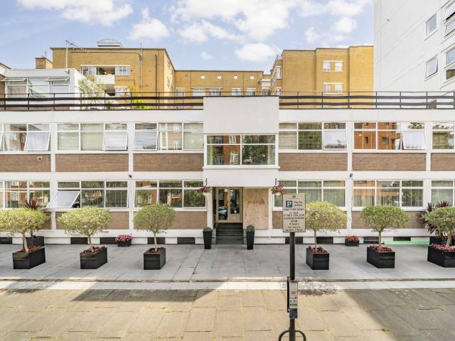 Mackennal Street, St John's Wood NW8, 3 bed flat to rent, £4,000 pcm | PrimeLocation