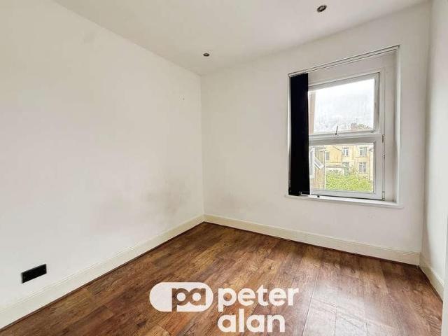 Mackintosh Place, CF24