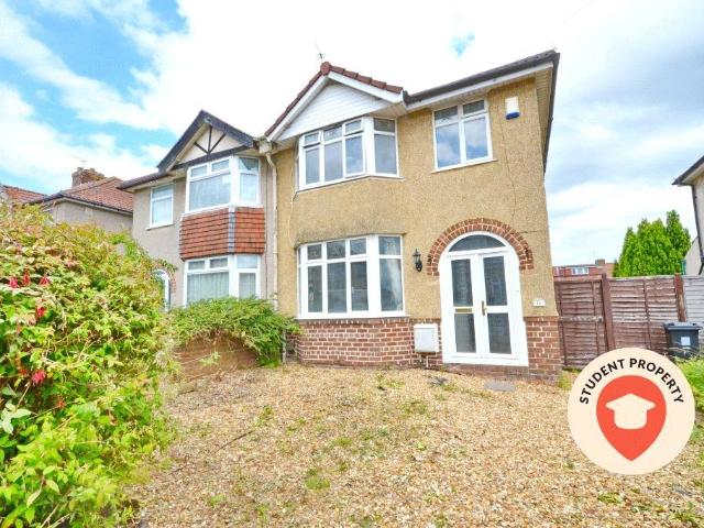 Mackie Grove, Filton, Bristol, South. 4 bed semi detached house to rent £2,300 pcm £531 pw