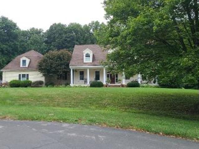 Mackiebeth Ct