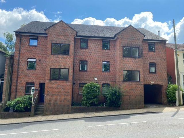 Macklin House, Winchester SO22, 1 bed flat to rent, £1,100 pcm | PrimeLocation