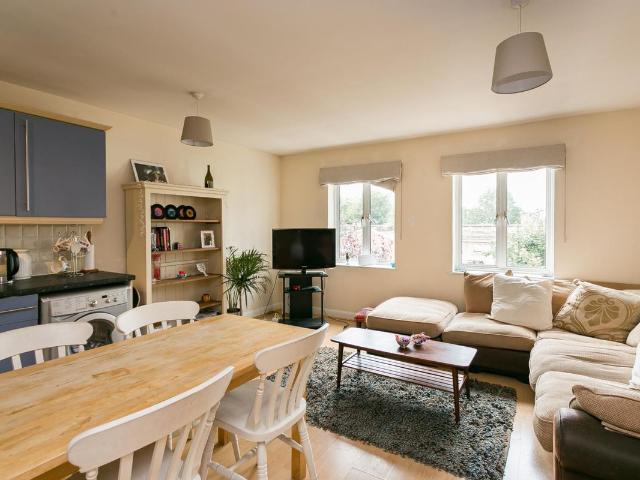 Macleod Street SE17, 2 bed flat to rent, £2,250 pcm | PrimeLocation