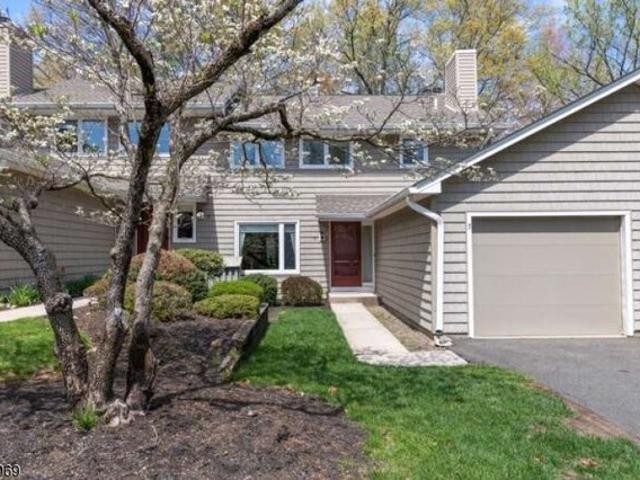 Macmillan Ct, Mahwah, Condo For Sale