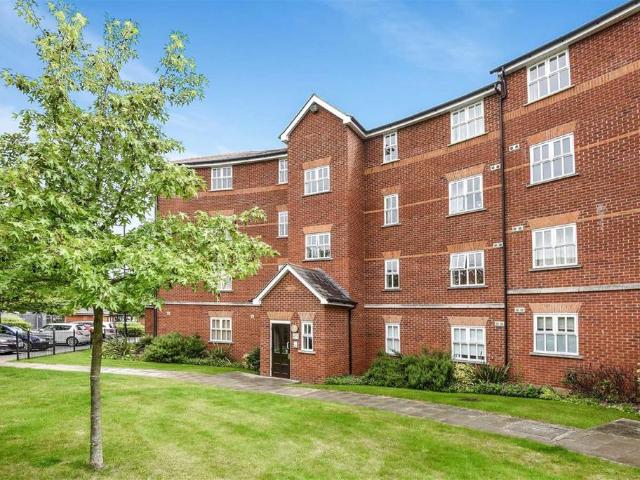 Macmillan Way, London SW17 2 bed flat to rent £2,300 pcm £531 pw