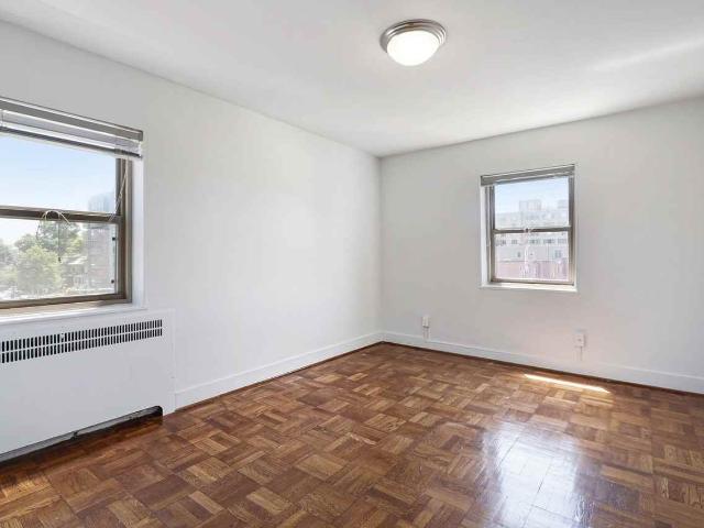 Macomb Gardens 2 Bedroom Apartment for Rent at 3725 Macomb St Nw, Washington, DC 20016 Cathedral Wesley Heights McLean Gardens