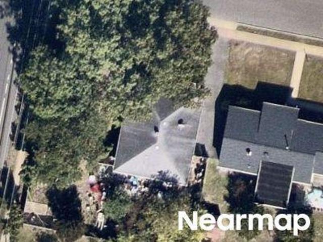 Macon Dr