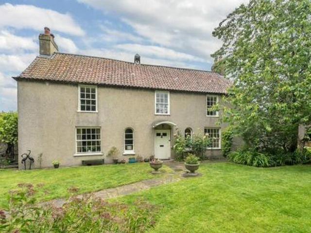 Macquarie Farm Close, Yatton, 4 Bedroom Detached