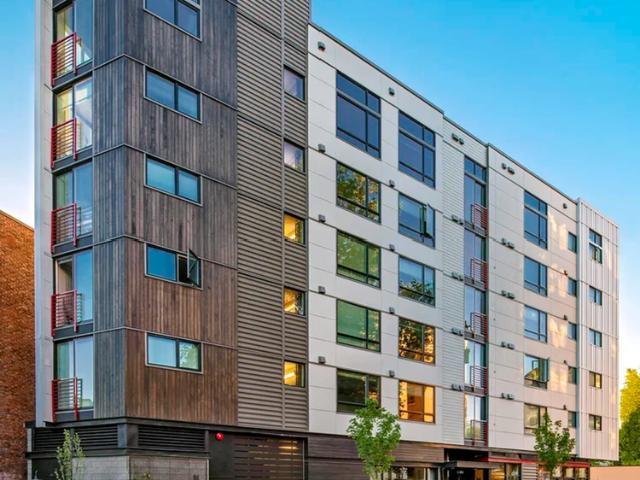 Mad Flats Studio Apartment for Rent at 1523 E Madison St, Seattle, WA 98122 Minor
