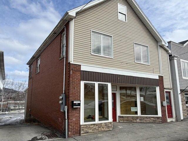 Madawaska ME 04756 105115814