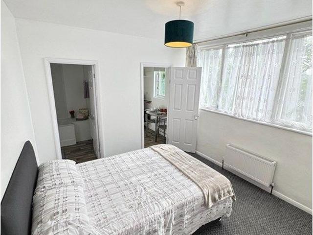 Madeira Avenue, Bromley BR1, Room to rent, £1,200 pcm | PrimeLocation