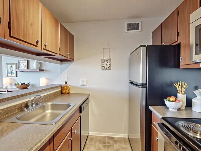 Madeira Flats 2 Bedroom Apartment for Rent at 1130 Madeira Dr Se, Albuquerque, NM 87108 South San Pedro