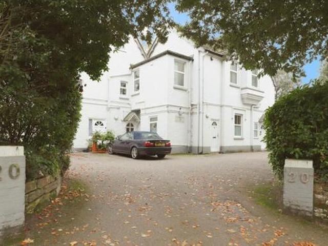 Madeira Road, Bournemouth, 1 Bedroom Flat