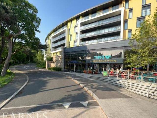 Madeira Road, Bournemouth, 2 Bedroom Apartment