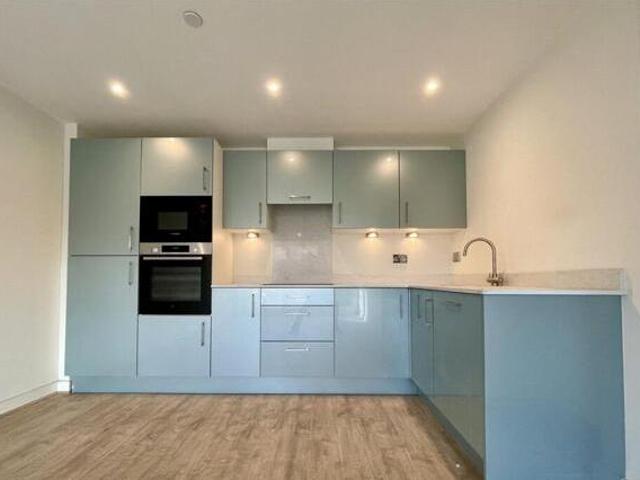 Madeira Road, Bournemouth, 2 Bedroom Apartment