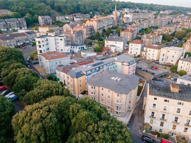 Madeira Road, Weston Super Mare BS23, 2 bed flat to rent, £1,100 pcm | PrimeLocation
