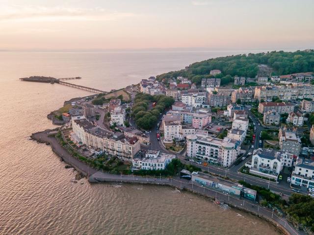 Madeira Road, Weston Super Mare BS23, 2 bed flat to rent, £1,100 pcm | PrimeLocation