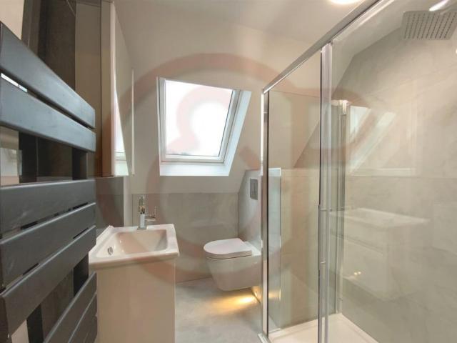 Madeley Road, Ealing, W5, London