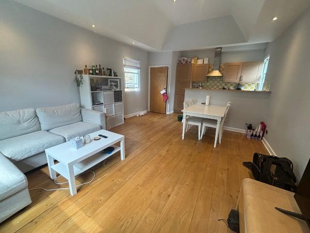 Madeley Road, Ealing W5, 2 bed flat to rent, £2,250 pcm | PrimeLocation